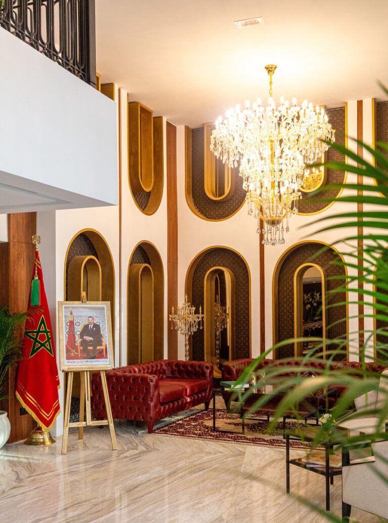 BRĂAT – Business Hotel